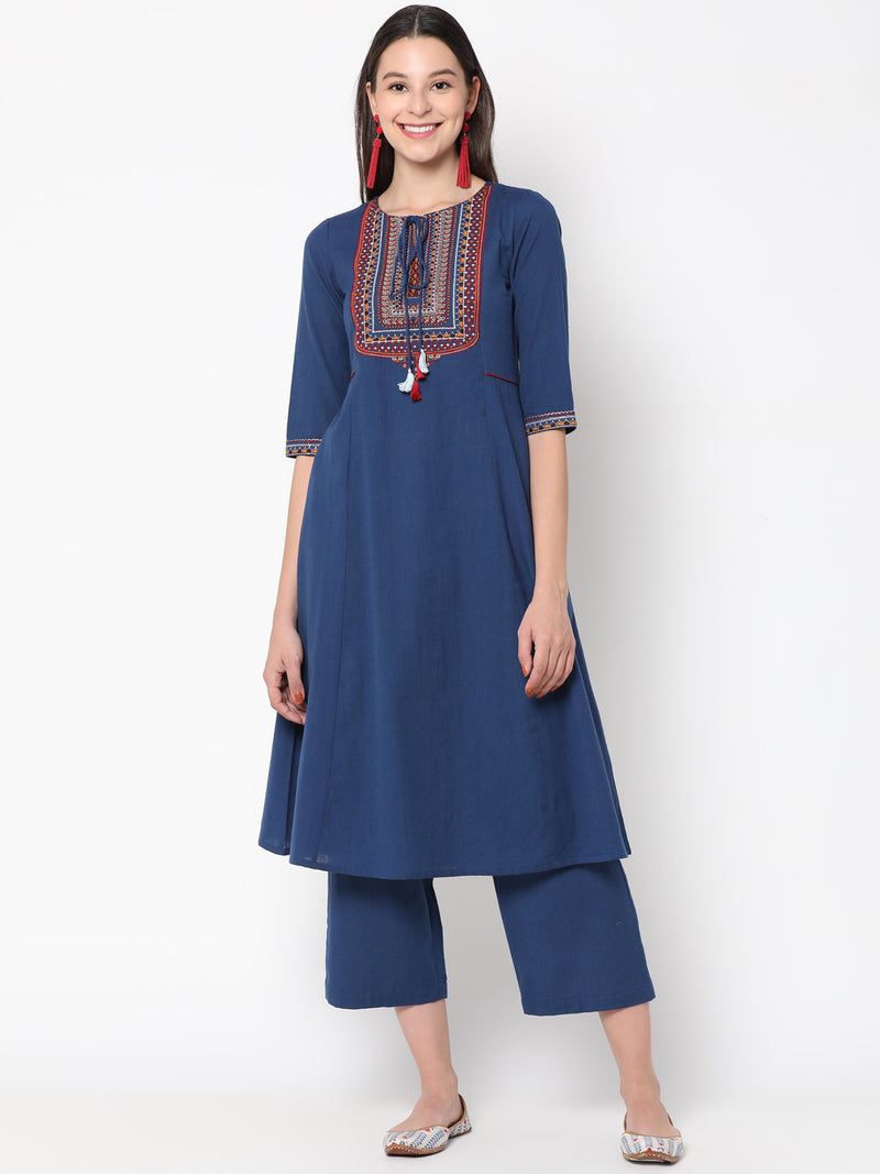 Vivian Kurta set | Blue solid kurta set with embroidered yoke | Untung